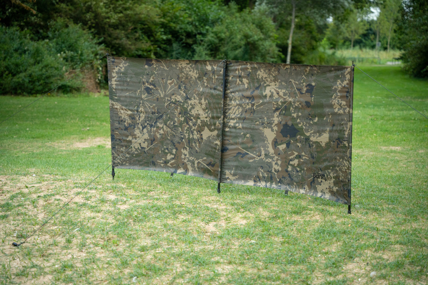 Bank Life Windbreak Camo – Nash Tackle
